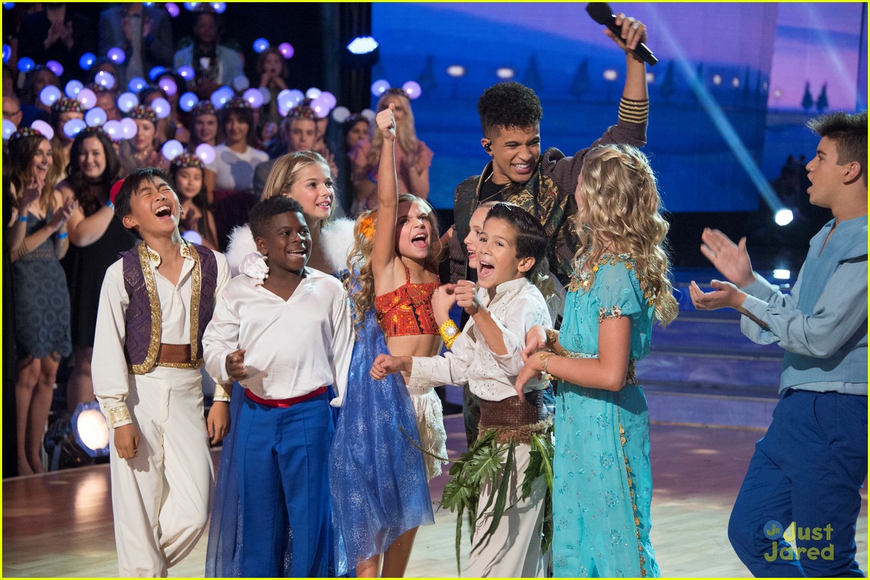 Jordan Fisher Celebrates All Things Disney on 'DWTS' With DWTS Juniors ...