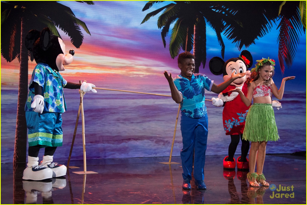 Jordan Fisher Celebrates All Things Disney on 'DWTS' With DWTS Juniors ...