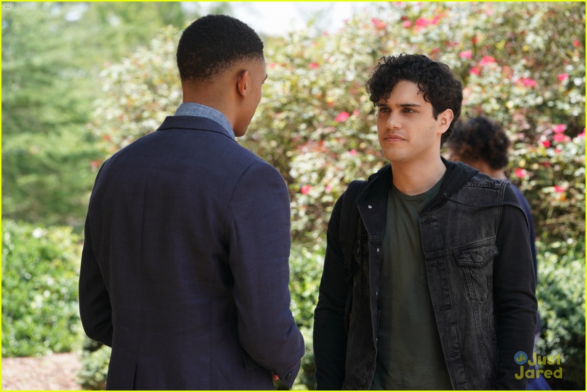 'Legacies' Monster of the Week Format Was Something That Wasn't Used ...