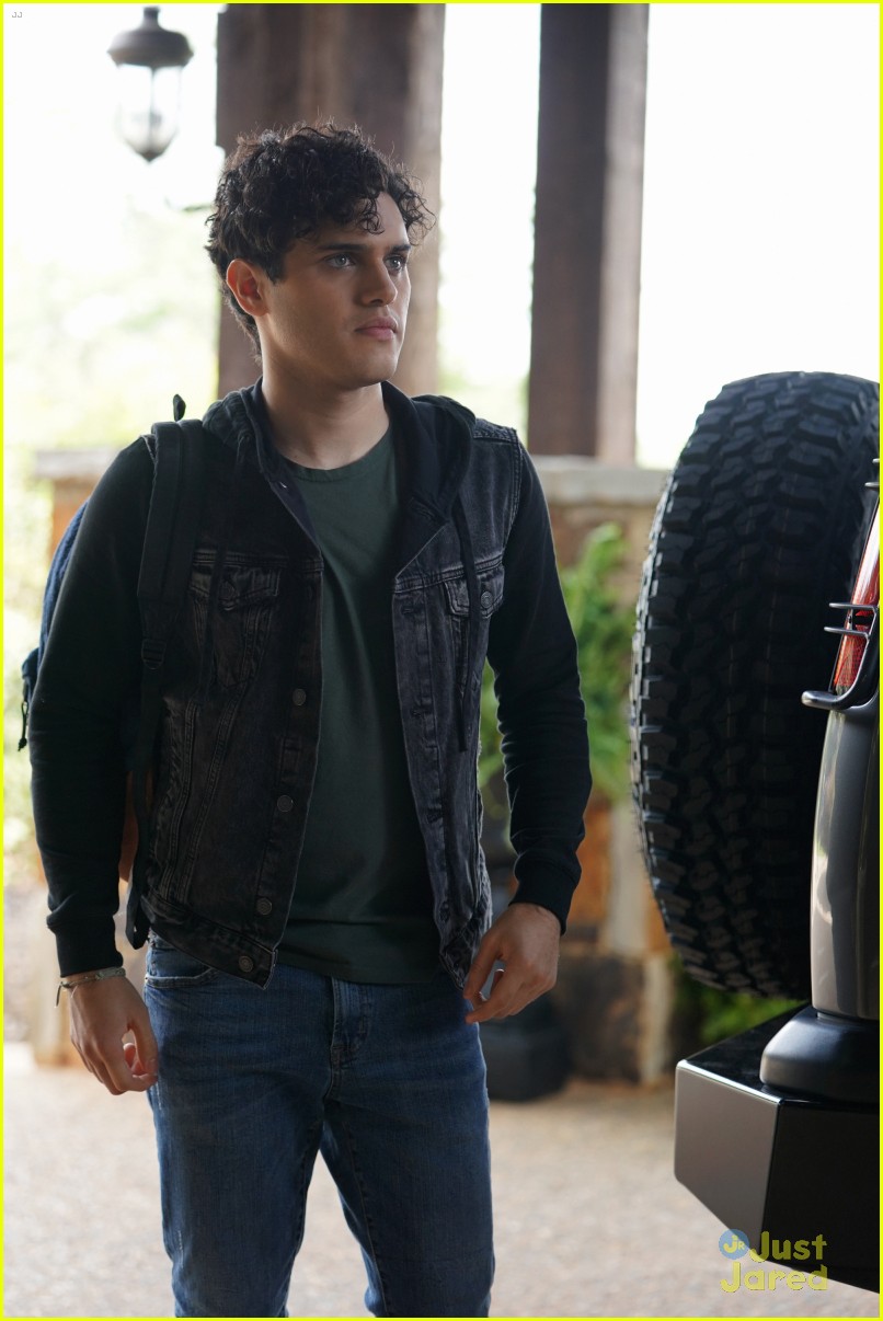 'Legacies' Monster of the Week Format Was Something That Wasn't Used ...