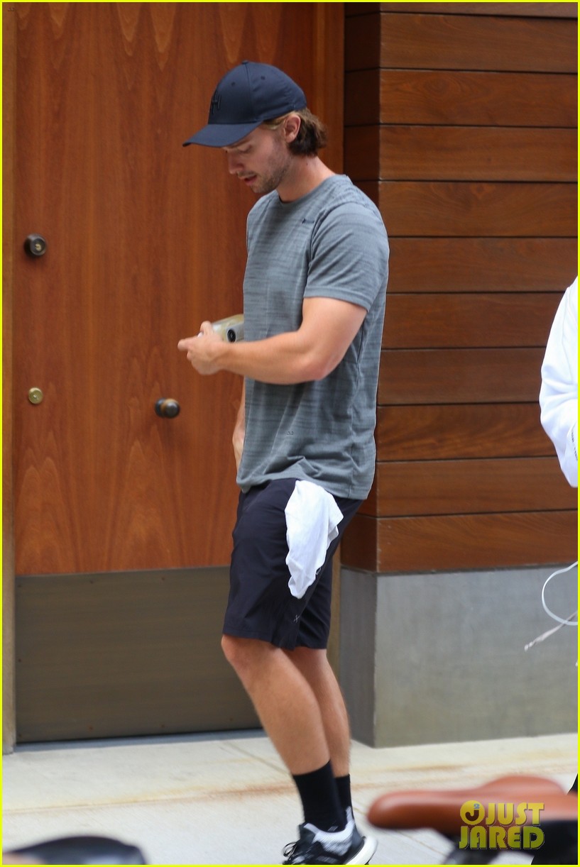 Patrick Schwarzenegger Winks for the Cameras Ahead of His Workout ...