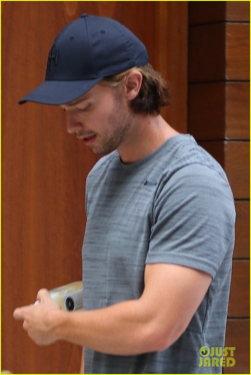 Patrick Schwarzenegger Winks for the Cameras Ahead of His Workout ...