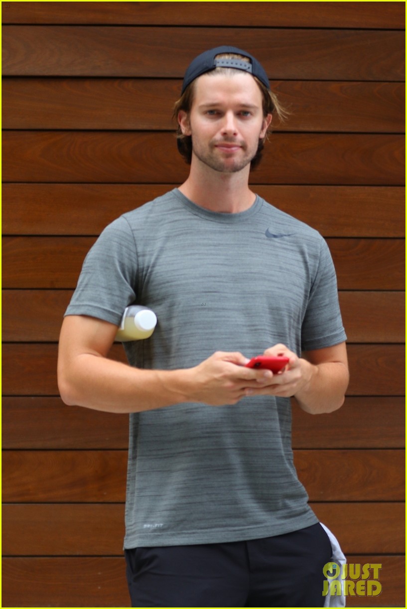 Full Sized Photo of patrick schwarzenegger shows off his muscles the ...