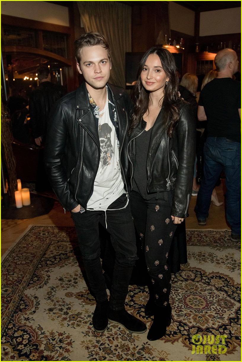 Kiernan Shipka & Lana Condor Check Out 'Chilling Adventures of Sabrina ...