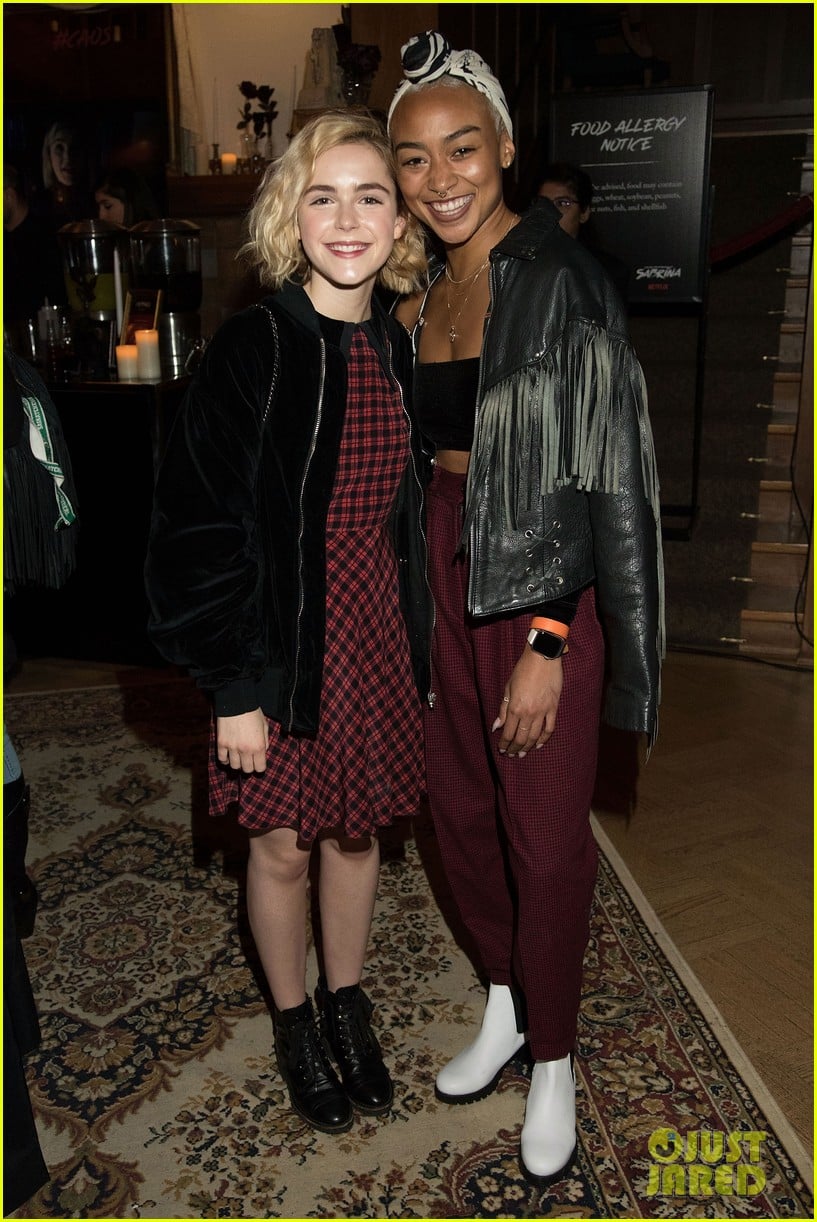 Kiernan Shipka & Lana Condor Check Out 'Chilling Adventures of Sabrina ...