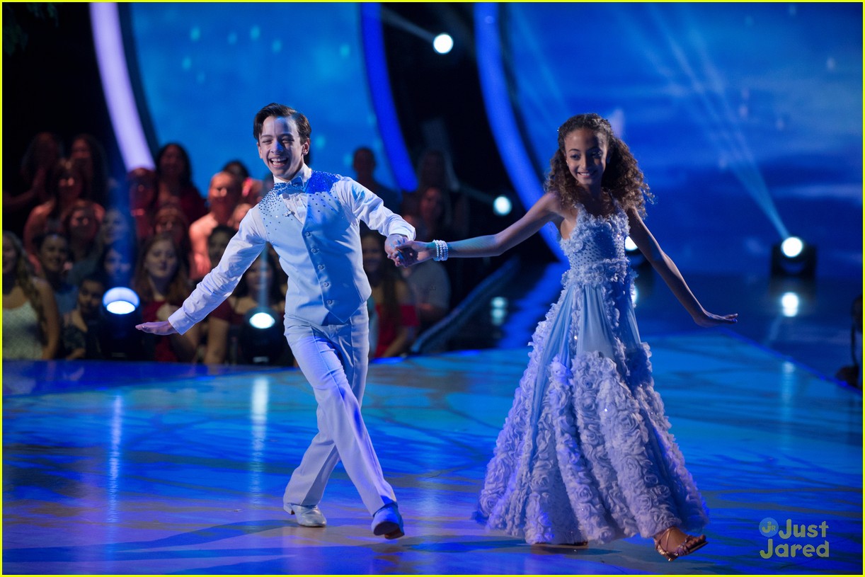 DWTS Juniors: Model Sophia Pippen & Jake Monreal's Foxtrot Was So ...