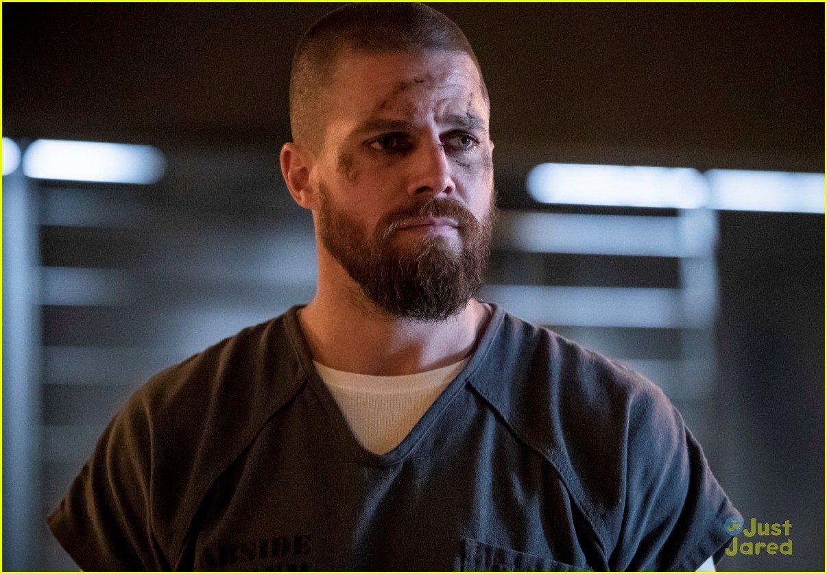 Felicity, Dinah & Laurel Work Together on Tonight's New 'Arrow' | Photo ...