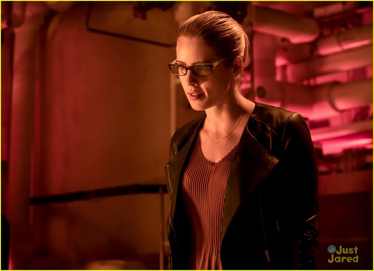 Beebo Makes Arrowverse Return on 'Arrow' Tonight - See The Pics ...