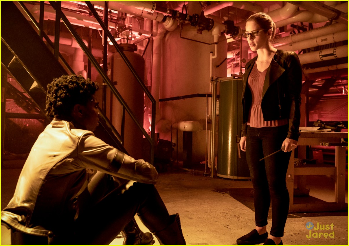 Beebo Makes Arrowverse Return on 'Arrow' Tonight - See The Pics ...