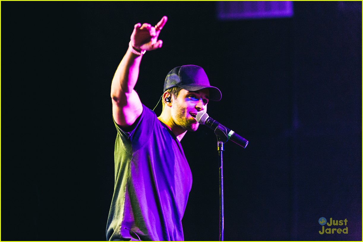 Full Sized Photo of jake miller nyse concert bday concert pics 11 ...