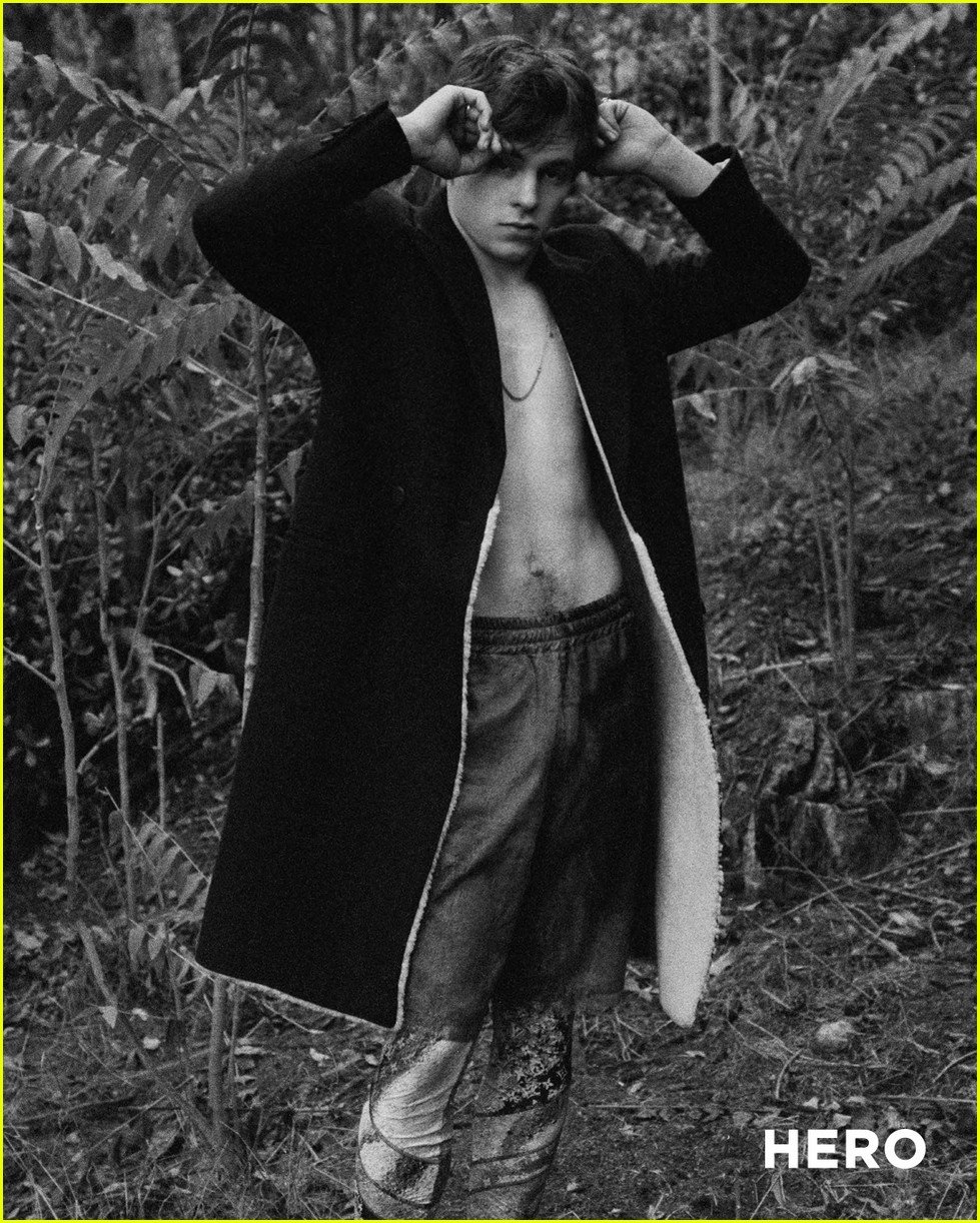 Ross Lynchs Shirtless Shoot For Hero Will Heat Up You Week Photo