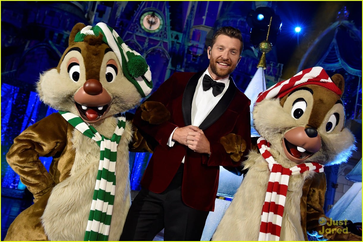 Meg Donnelly To Perform At 'Disney Parks Presents a 25 Days of ...