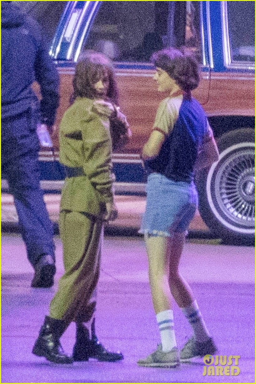 Full Sized Photo of stranger things finale november season 3 2018 04 ...