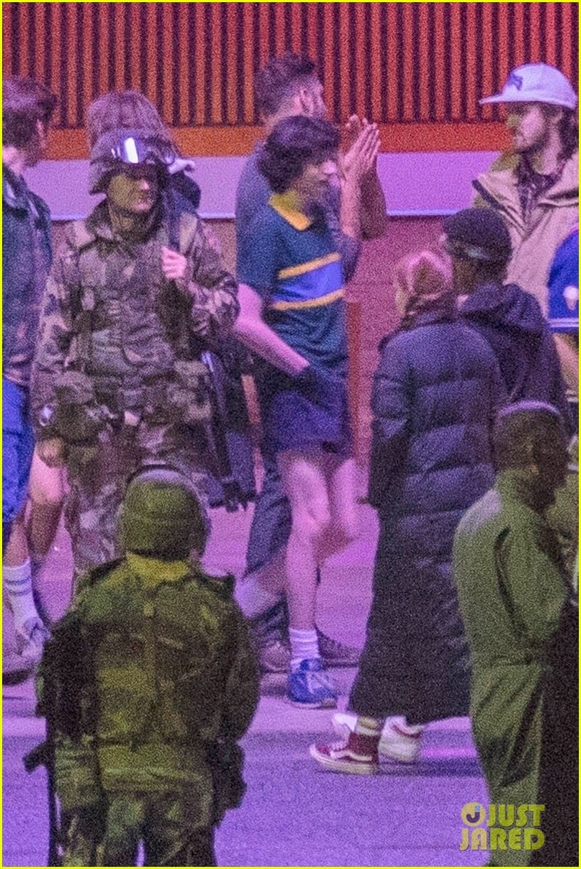 Full Sized Photo of stranger things finale november season 3 2018 69 ...