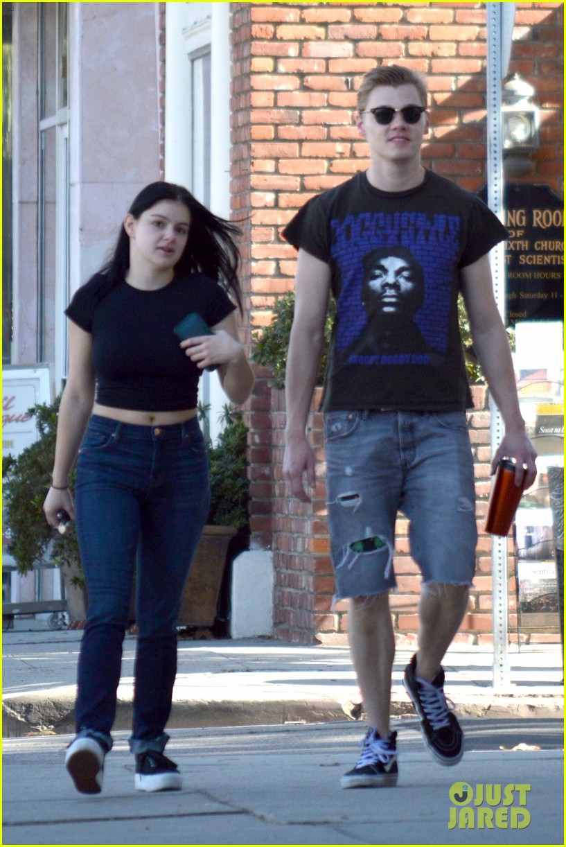 Ariel Winter Flashes Her Midriff in a Crop Top While Out With Levi ...