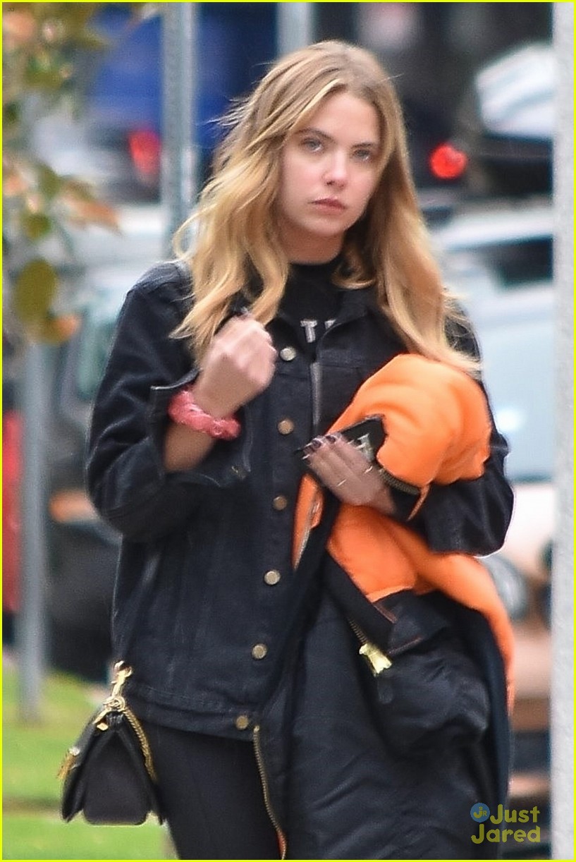 Ashley Benson Stops By Salon Before Heading To Portland | Photo 1204118 ...