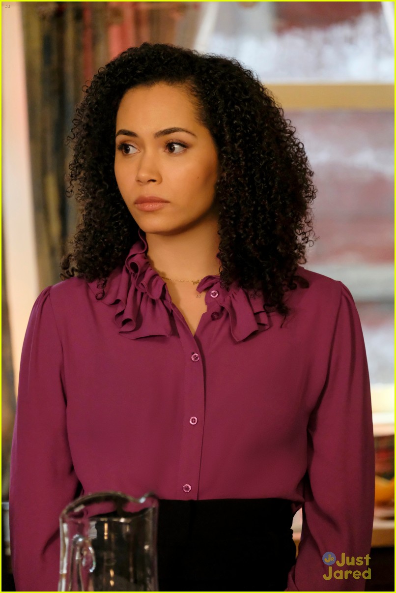 The 'Charmed' Sisters' First Christmas Together Isn't What They Expect ...