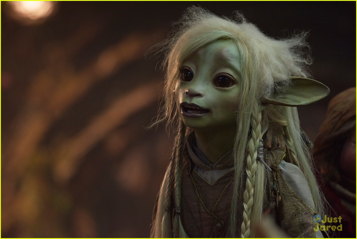 Netflix Reveals Voice Cast & First Images From 'The Dark Crystal ...