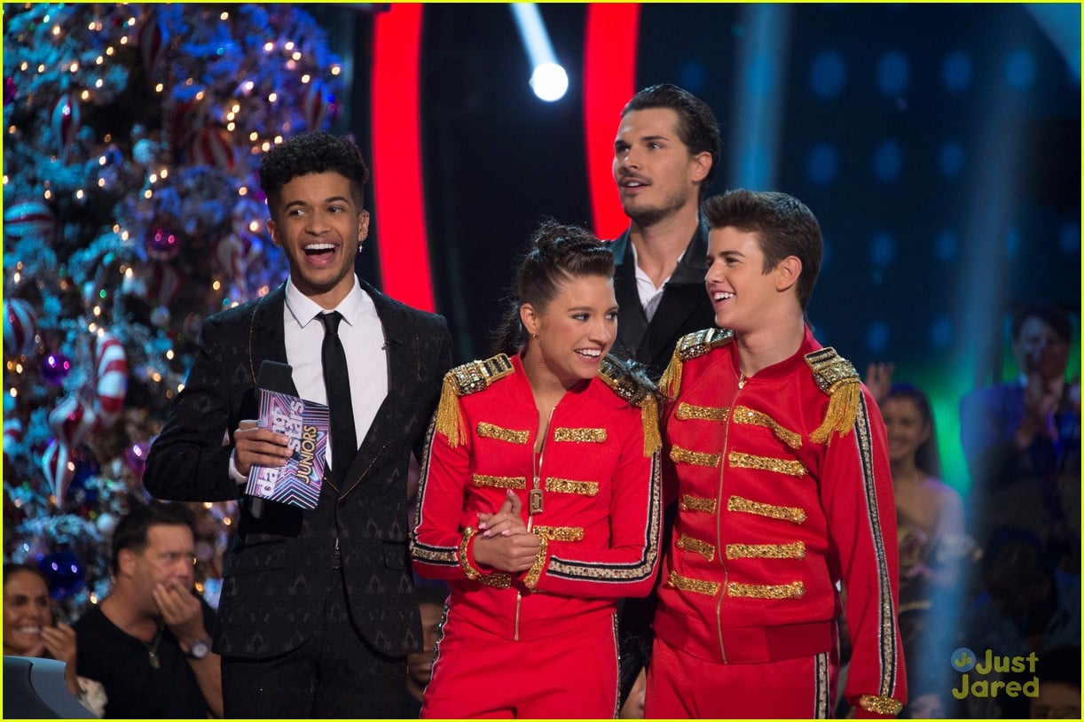 Mackenzie Ziegler & Sage Rosen are Toy Soldiers For DWTS Juniors Finale ...