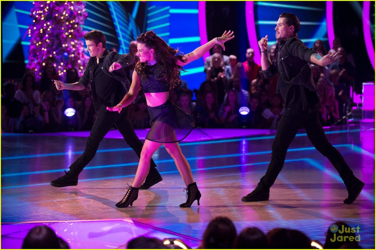 Mackenzie Ziegler & Sage Rosen are Toy Soldiers For DWTS Juniors Finale ...