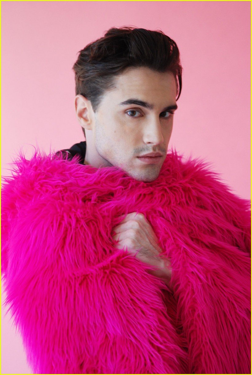 Full Sized Photo of ryan mccartan shirtless photo shoot 02 | Ryan ...