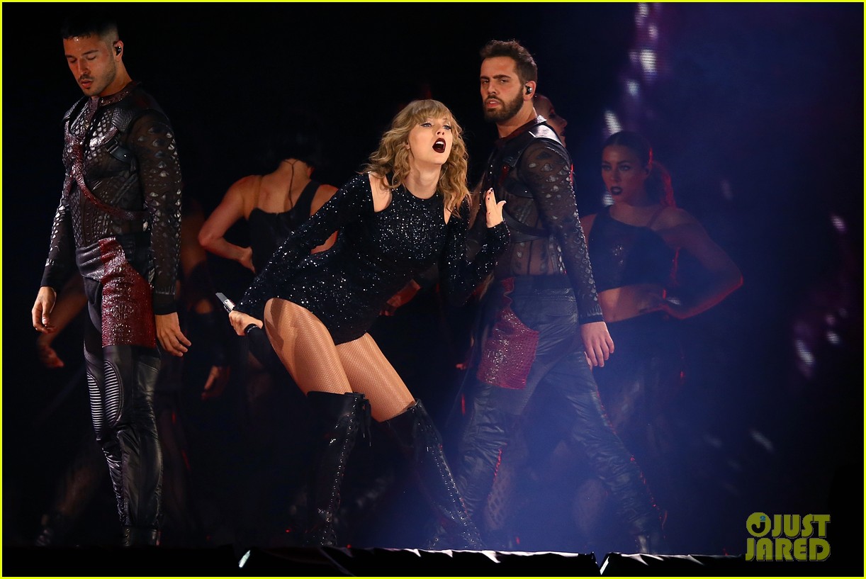 Full Sized Photo of taylor swift reputation tour 2018 27 | See the Set ...