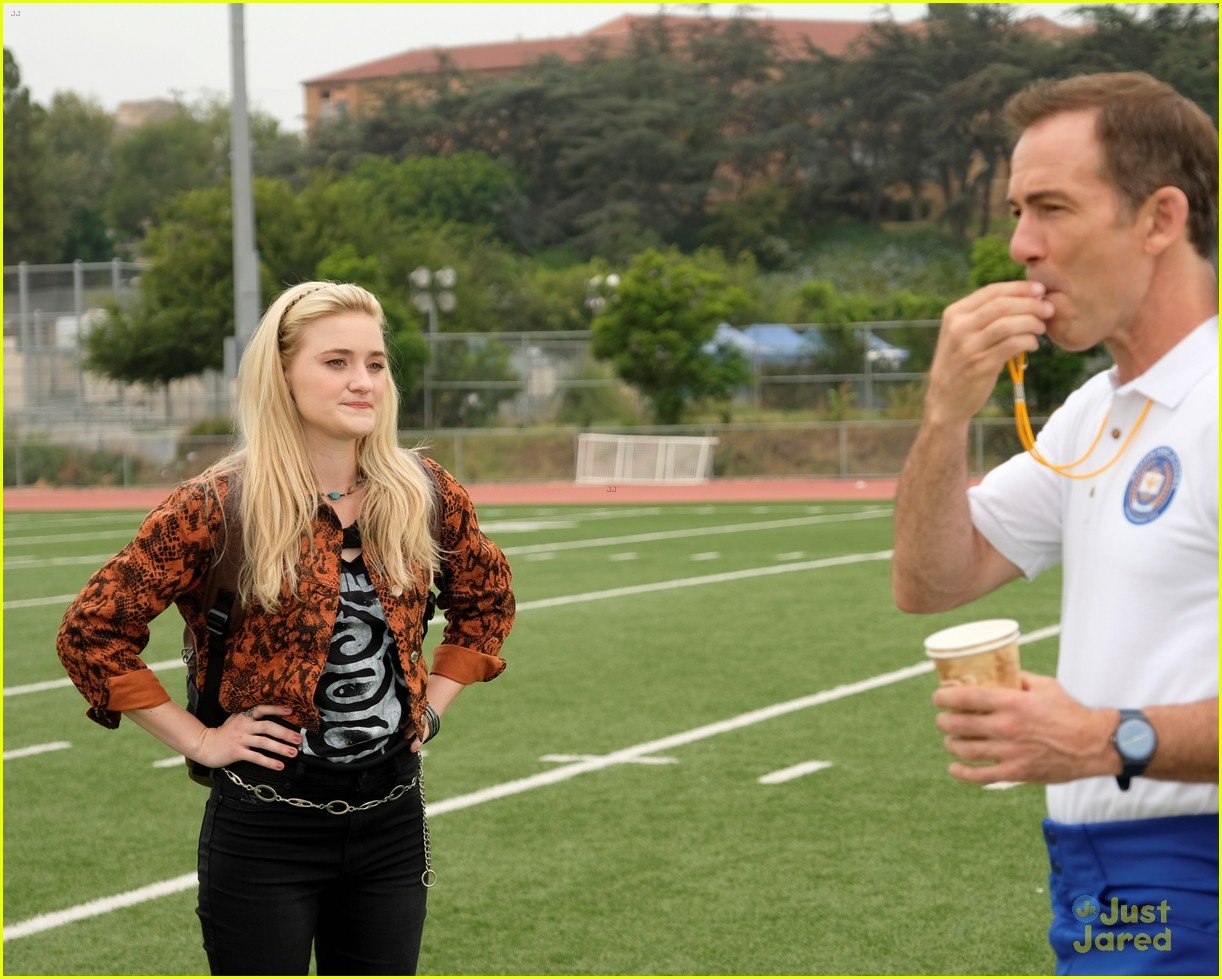 AJ Michalka & Rachel Crow Star in ABC's New Show 'Schooled' - See The ...