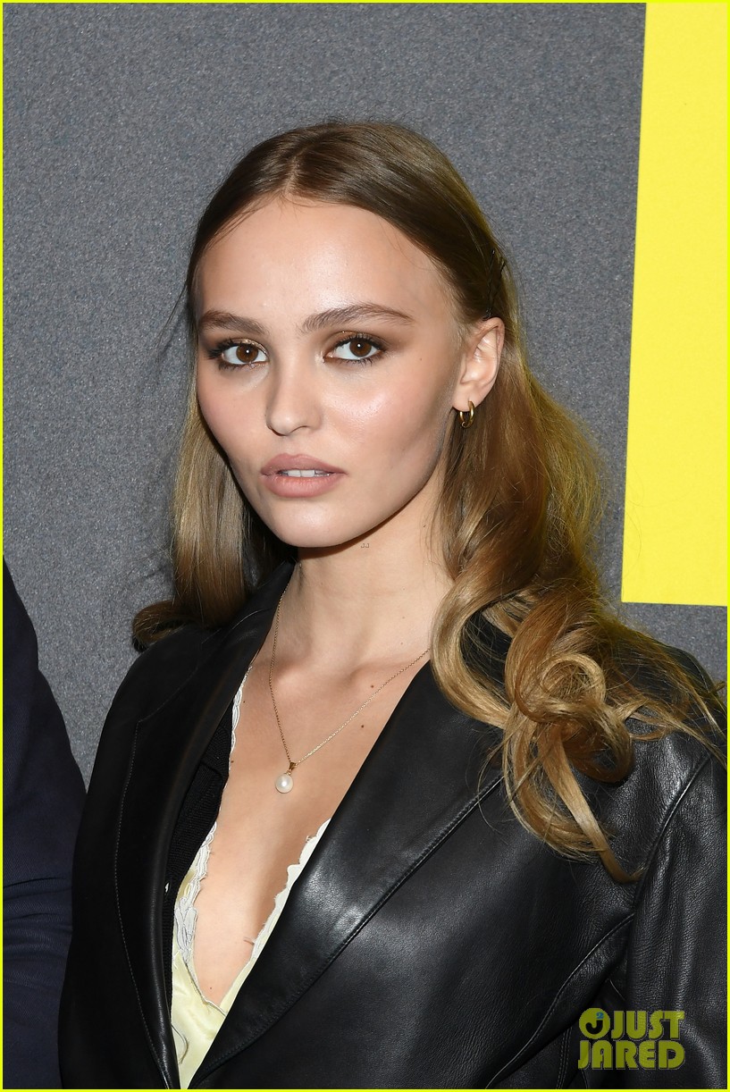 Lily-Rose Depp Premieres 'Savage' in Paris! | Photo 1210827 - Photo ...