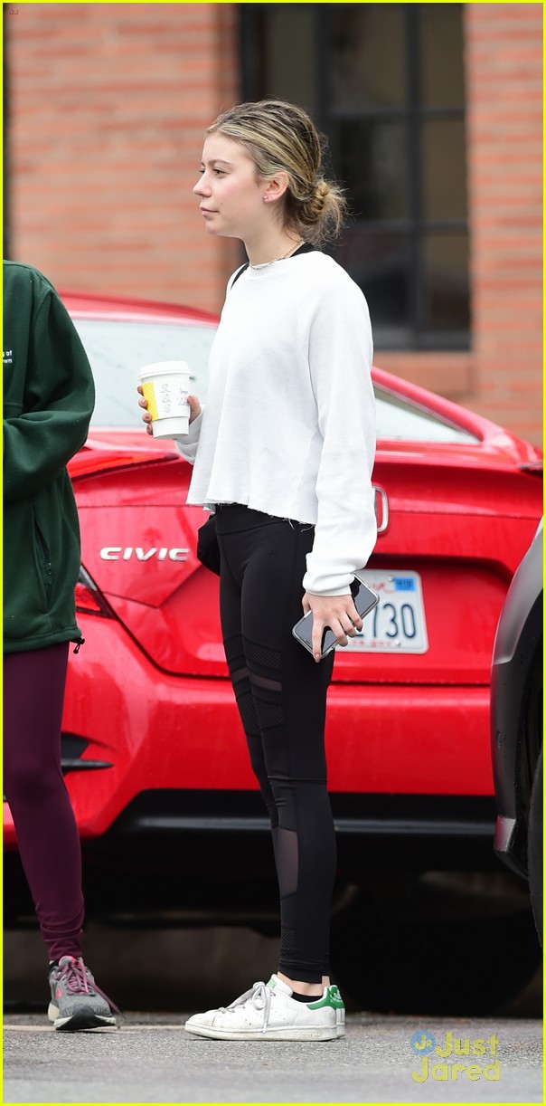 Genevieve Hannelius Runs Into Dylan Minnette After A Workout in LA ...