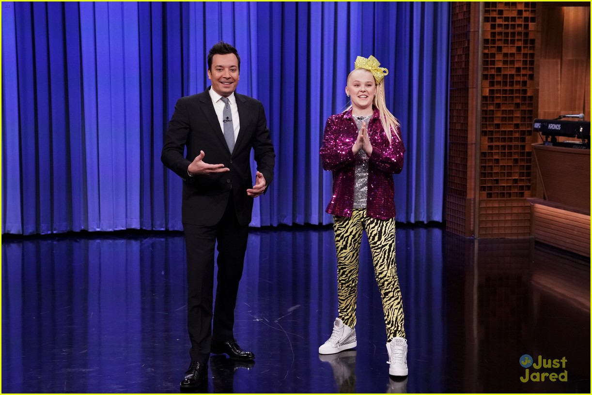 Full Sized Photo of jojo siwa tonight show dance off 01 | JoJo Siwa Has a Dance Off With Jimmy ...