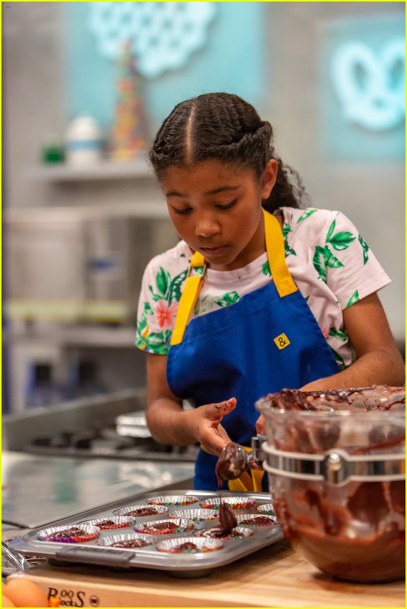 Full Sized Photo of kids baking 04. | Meet The Bakers on 'Kids Baking ...