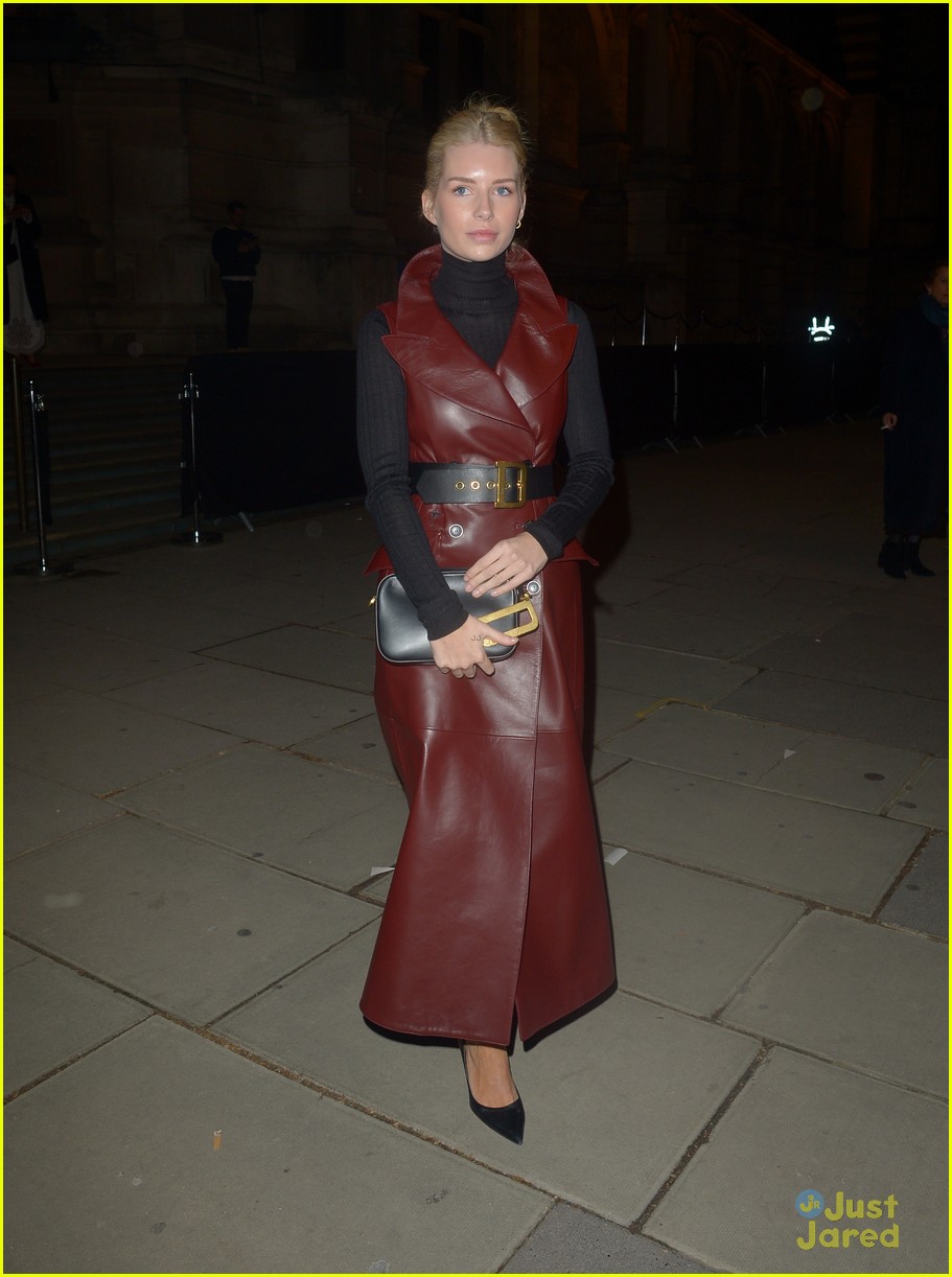 Full Sized Photo of lottie moss change instagram dior event 03 | Lottie ...