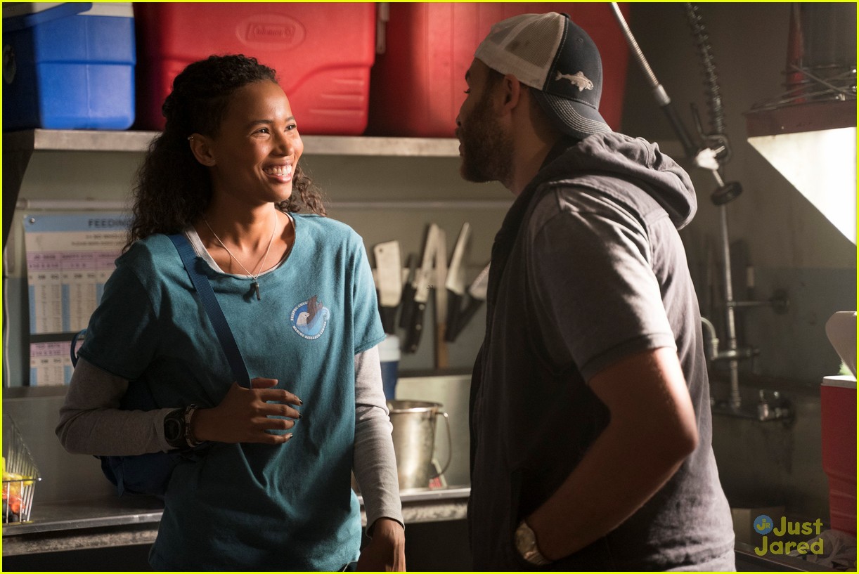 'Siren' Stars Open Up About Ben, Maddie & Ryn's Relationship in Season ...