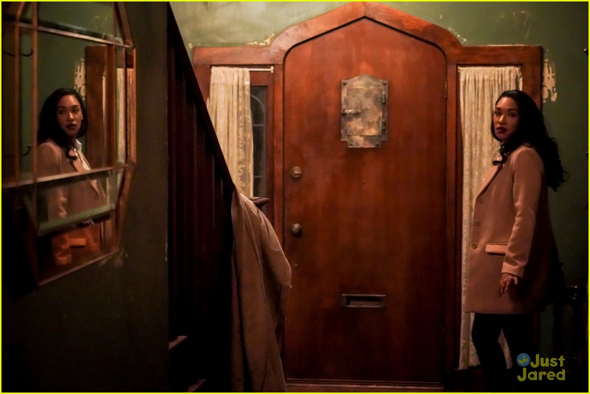 Iris Meets Cicada Face to Face on 'The Flash' Tonight | Photo 1213512 ...