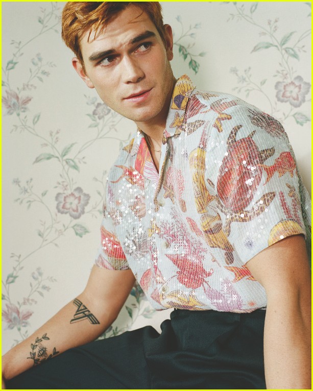 KJ Apa Opens Up About Insecurities in Front of the Camera | Photo ...