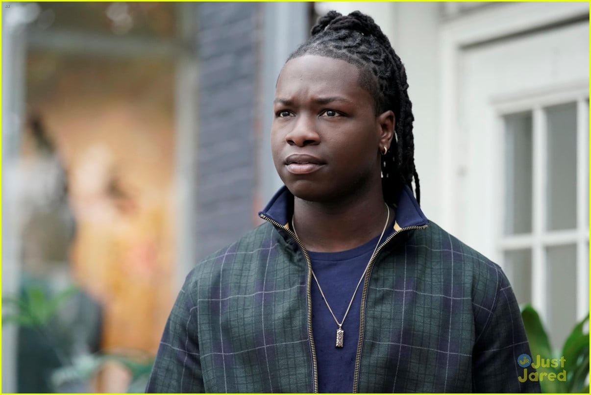 Hope, Lizzie & Josie Head Out on a Road Trip on 'Legacies' Tonight ...