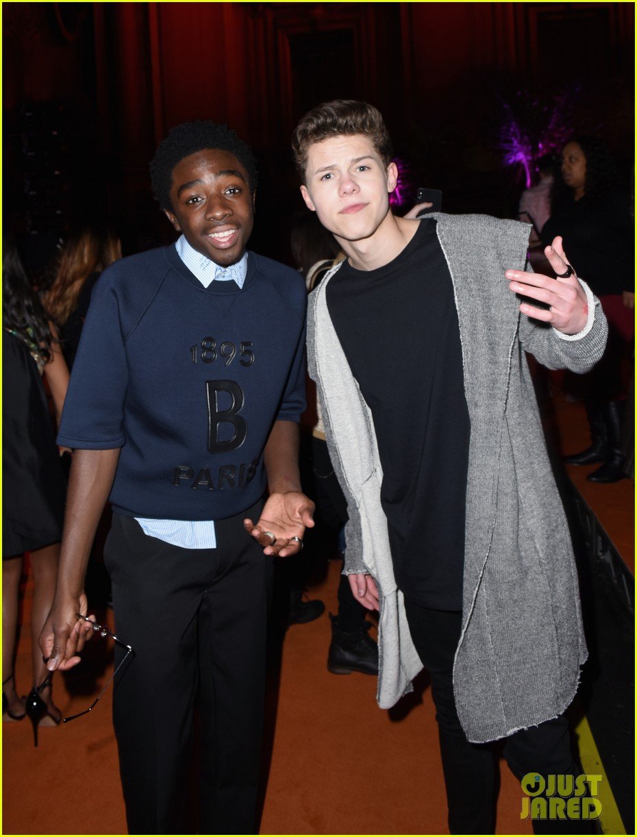 Full Sized Photo of isabel may and emery kelly join more netflix stars ...