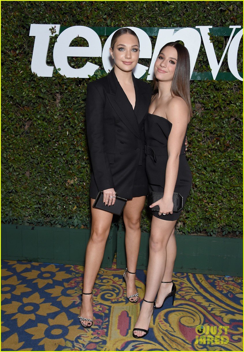 Maddie & Mackenzie Ziegler Are Beauties in Black at Teen Vogue's Young ...