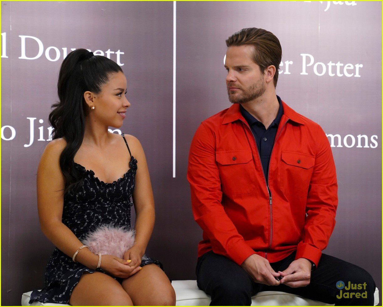 Full Sized Photo of good trouble gael art show clips stills 09 | Gael's ...