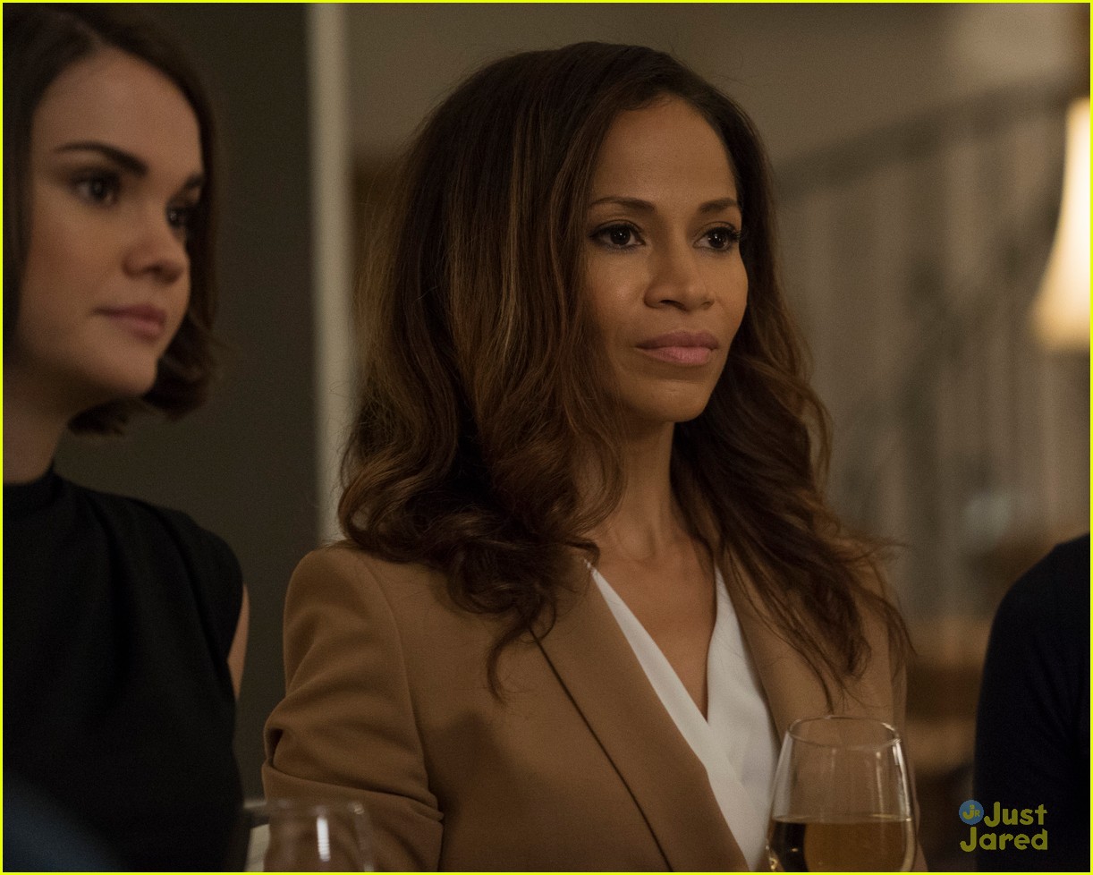 Callie's Family Meets Her Boss on Tonight's 'Good Trouble' | Photo ...