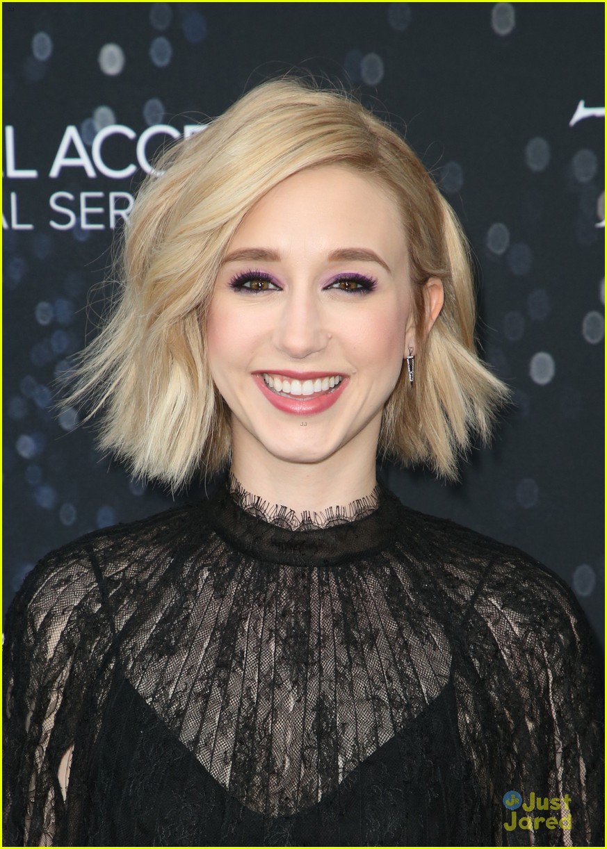 Jacob Tremblay Says Sister Erica 'Steals The Spotlight' In 'The ...