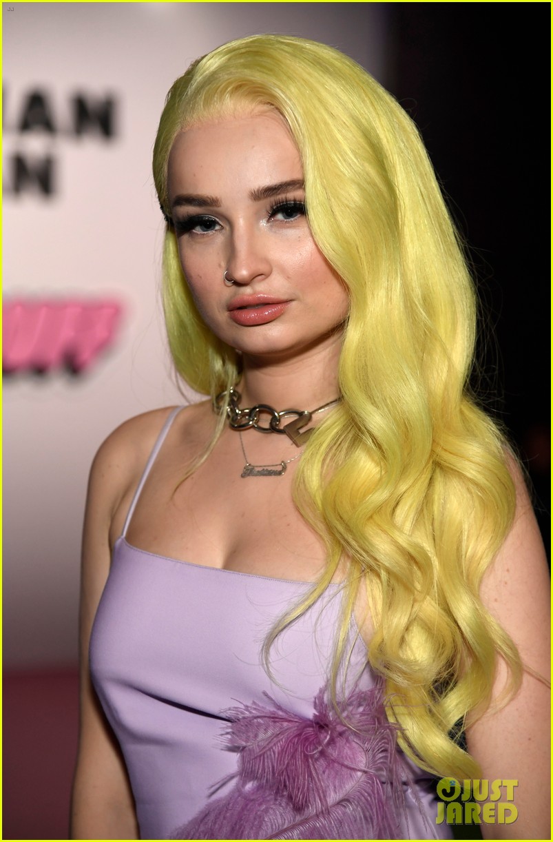 Carly Rae Jepsen, Skai Jackson, & Amanda Steele Get Colorful at ...