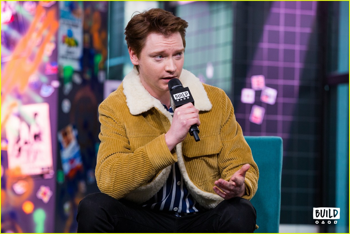 Full Sized Photo of joey king calum worthy build series 18 | Watch Joey ...