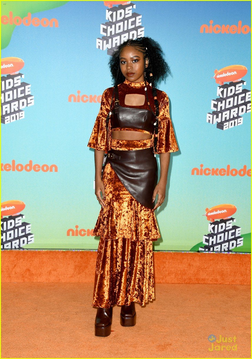 Riele Downs Designs Another Killer Look For KCAs 2019 | Photo 1223764 ...