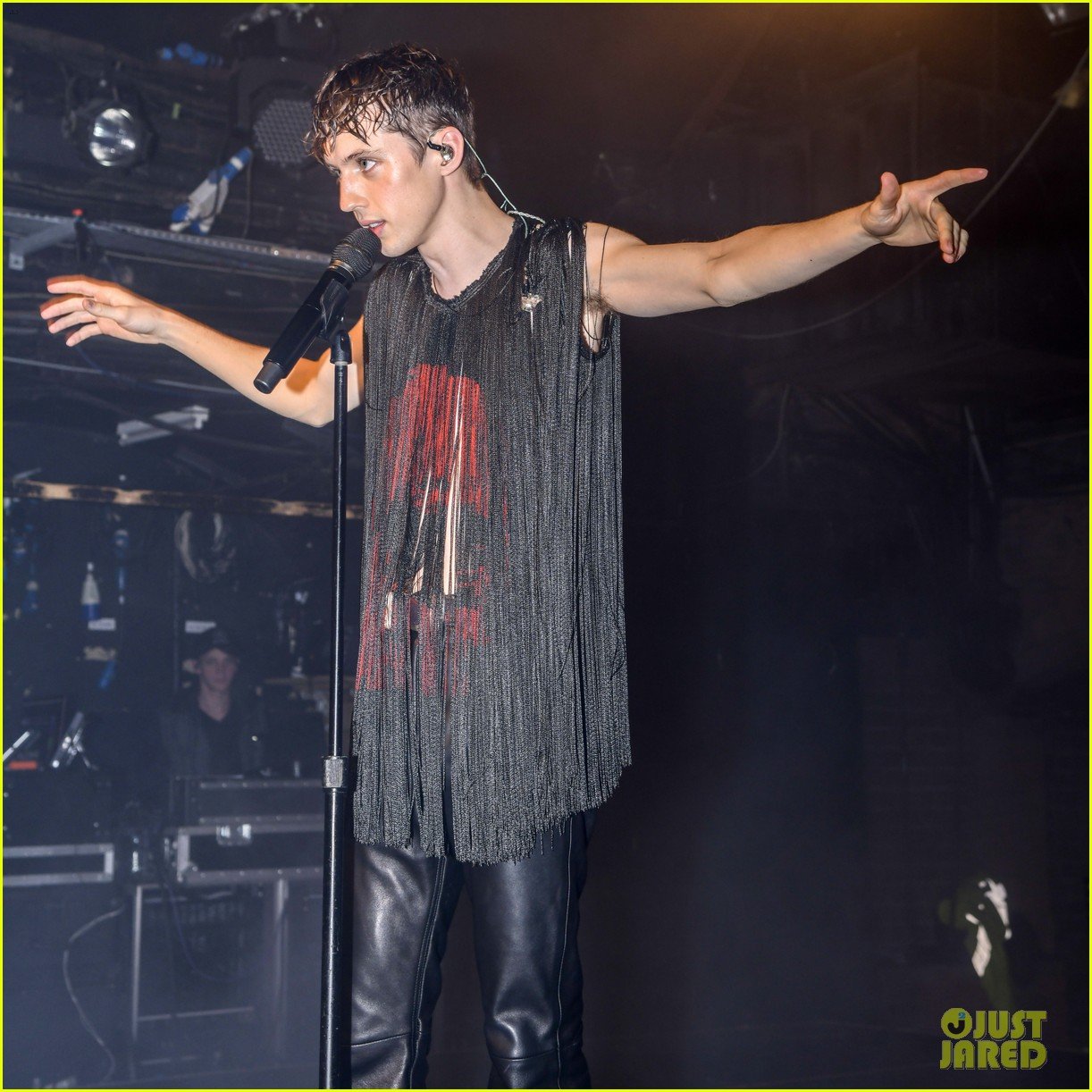 Troye Sivan Performs at G-A-Y, Meets 'RuPaul's Drag Race' Star ...