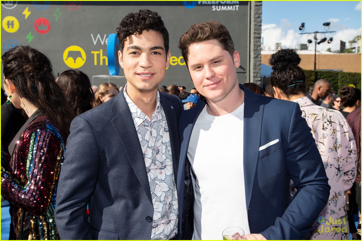 The 'Party of Five' Cast Threw An Actual Party at Freeform Summit 2019 ...