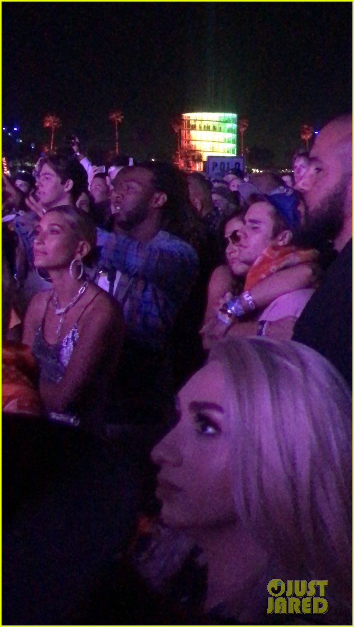 Full Sized Photo of justin bieber hailey bieber at coachella 02 ... Full Sized Photo of justin bieber hailey bieber at coachella 02 ...