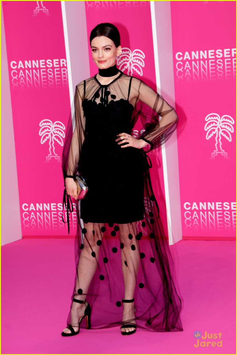 'Sex Education' Star Emma Mackey Wraps Up Stylish Run at Canneseries ...