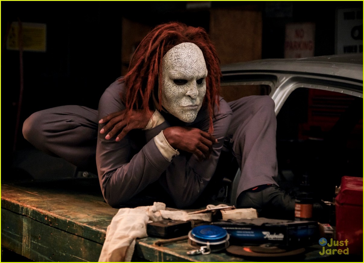 Full Sized Photo of flash gone rogue stills 08 | Three Metas Return To ...