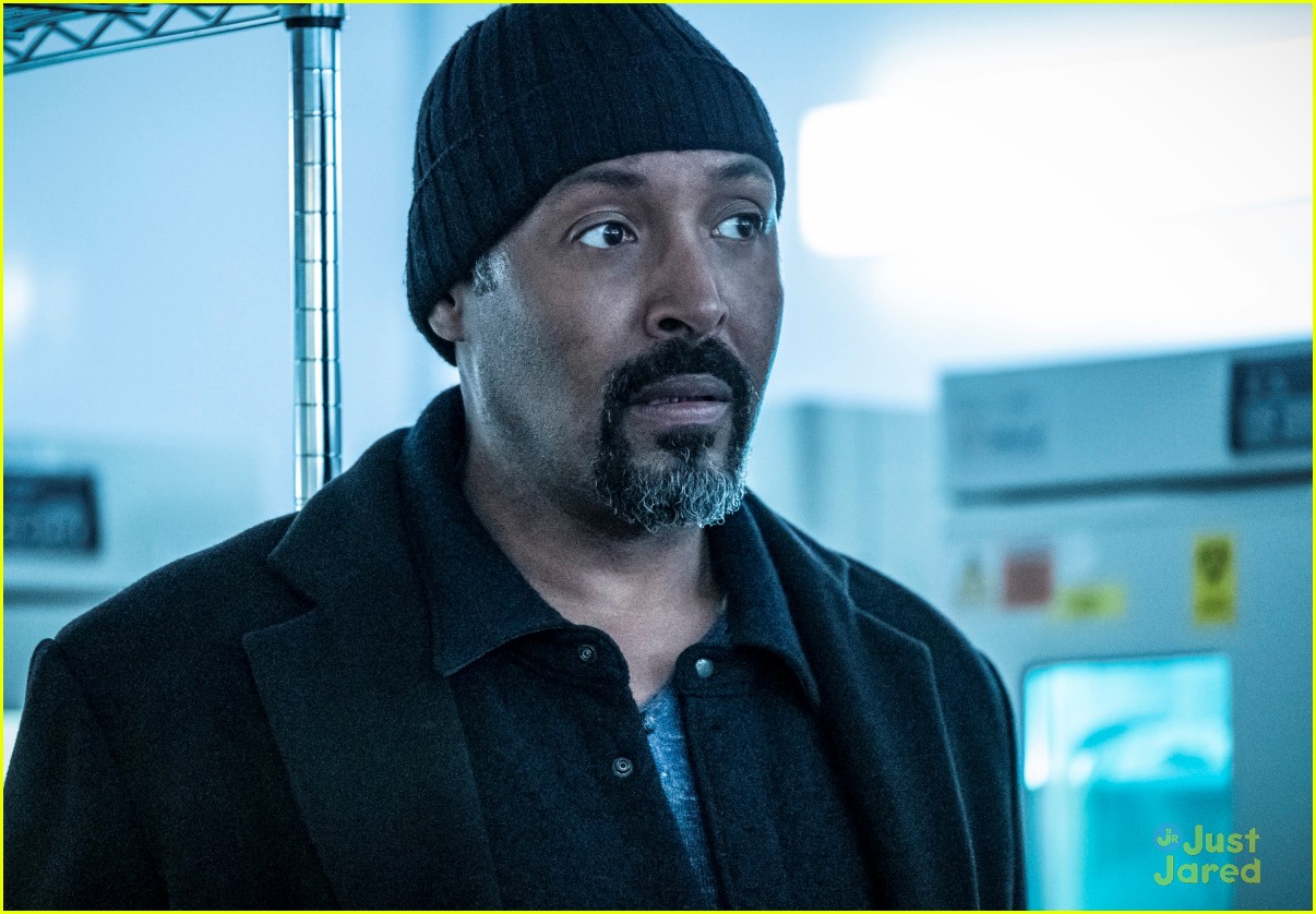 Barry & Iris Fight Over Taking Nora Back To The Future on 'The Flash ...